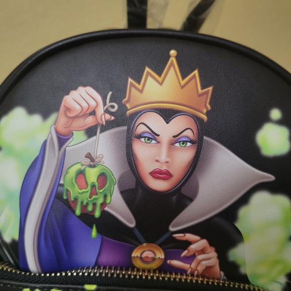 Disney | Bags | Snow White 2pc Evil Queen Danielle Nicole Poison Apple ...